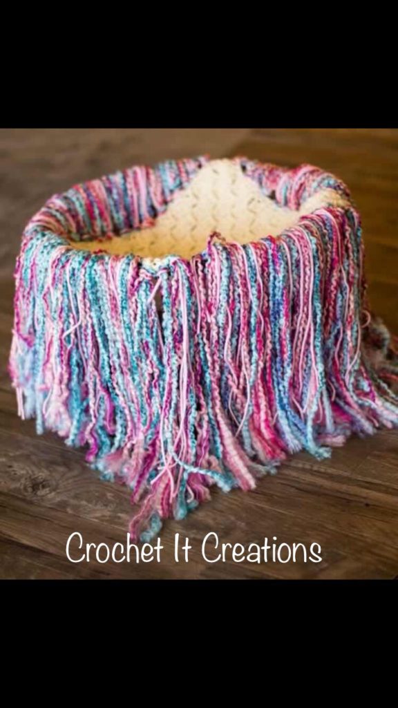 How to Make a Fringe Photo Prop - Crochet It Creations